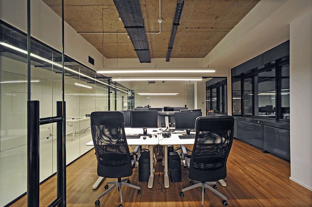 QODE OFFICE | Studio Fluid